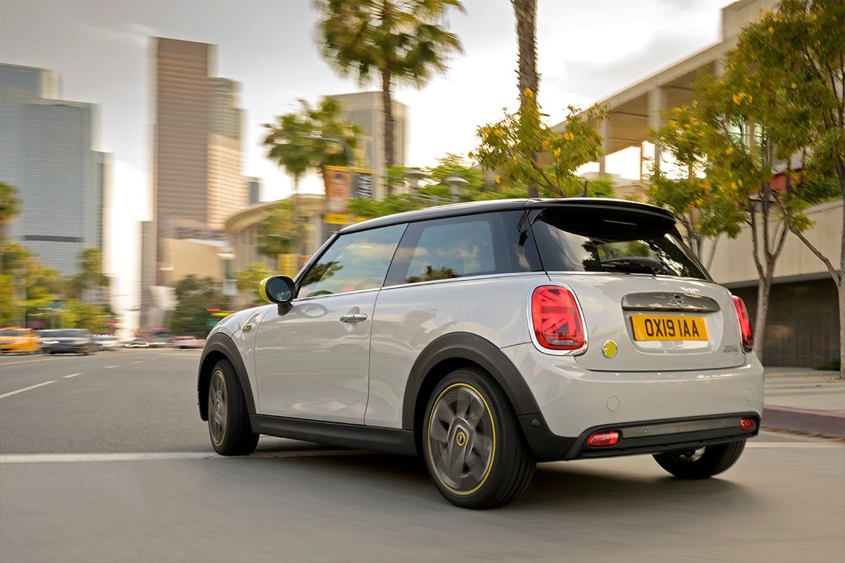 เปิดราคา Mini Cooper SE ในแดนจิงโจ้ ตั้งไว้เพียงเริ่มต้น 1.14 ล้านบาทเท่านั้น | AUTODEFT ข่าว ...
